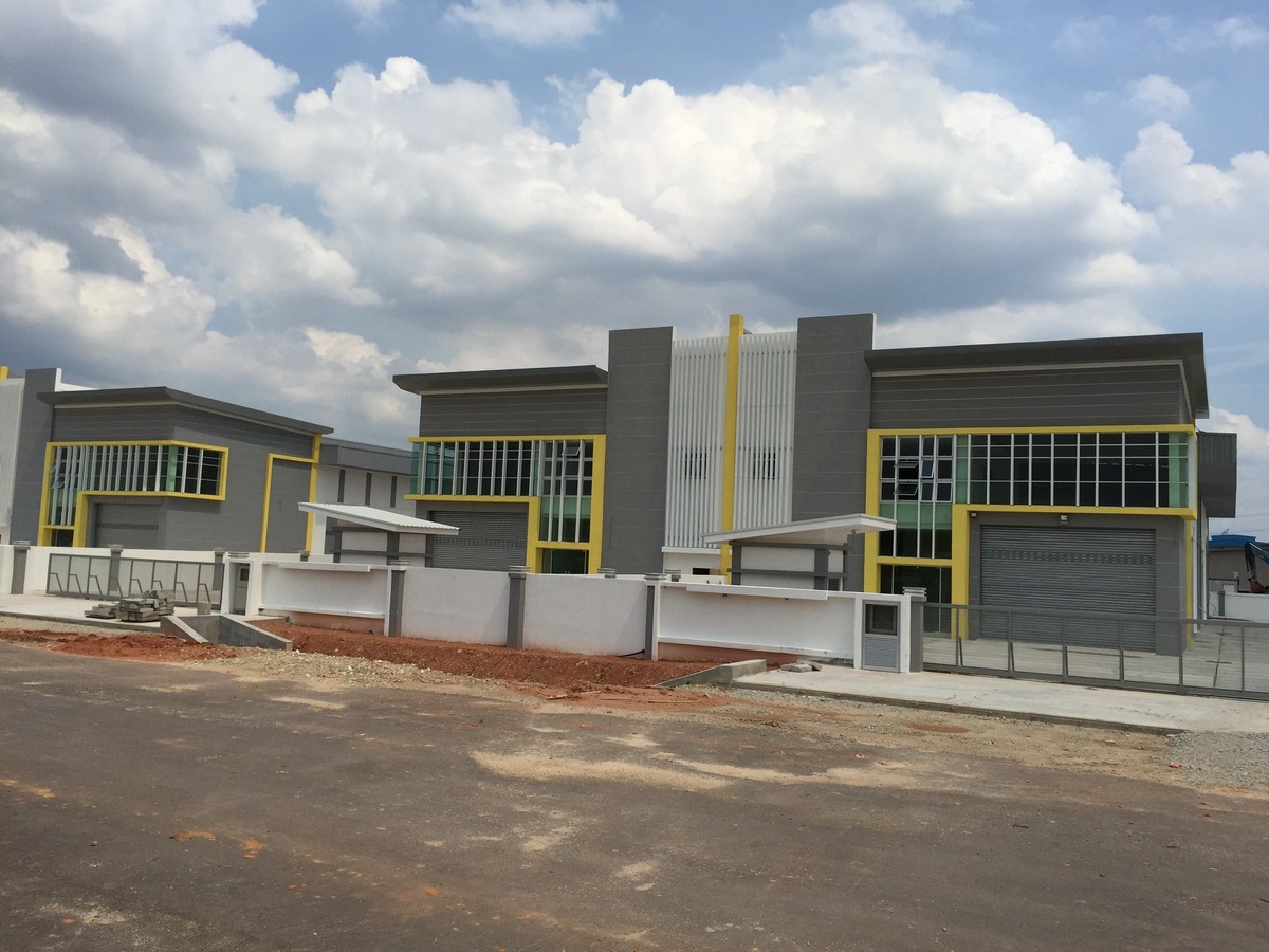 Semi-D Factory Construction – A.K.K. ENGINEERING SDN. BHD.